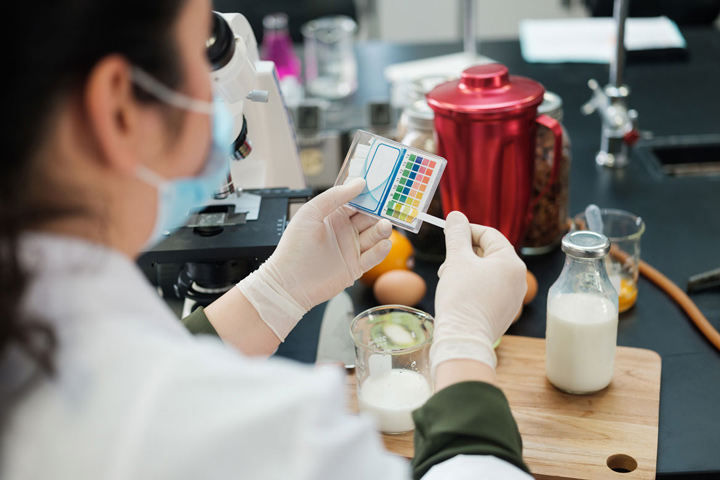 Certificate IV in Food Science and Technology FBP40421-01 | TAFE NSW